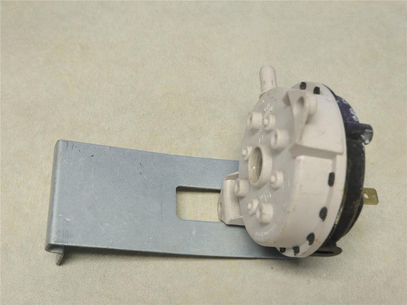 CLEVELAND CONTROLS 345965P12 Pressure Switch– Willard's HVAC Supply